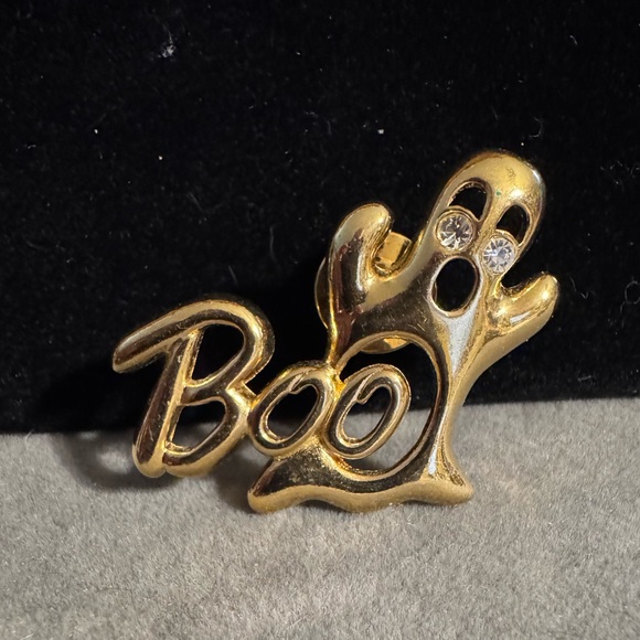 Jewelry | Vintage Avon Gold Tone Ghost Rhinestone Boo Pin | Poshmark